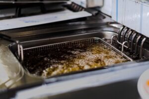 Frituurvet: 5 Slimme Tips voor Duurzame Inzameling